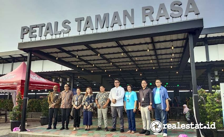 Resmi Dibuka, Paramount Petals Taman Rasa Hadirkan Tenant Viral dan ...
